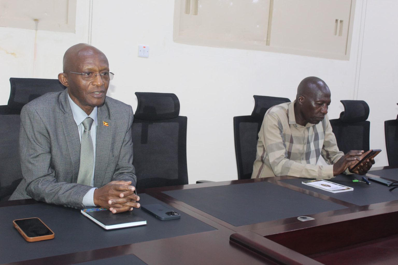 UNGU-XI Commander Pays Courtesy Visit To Uganda's Embassy In Somalia - UPDF